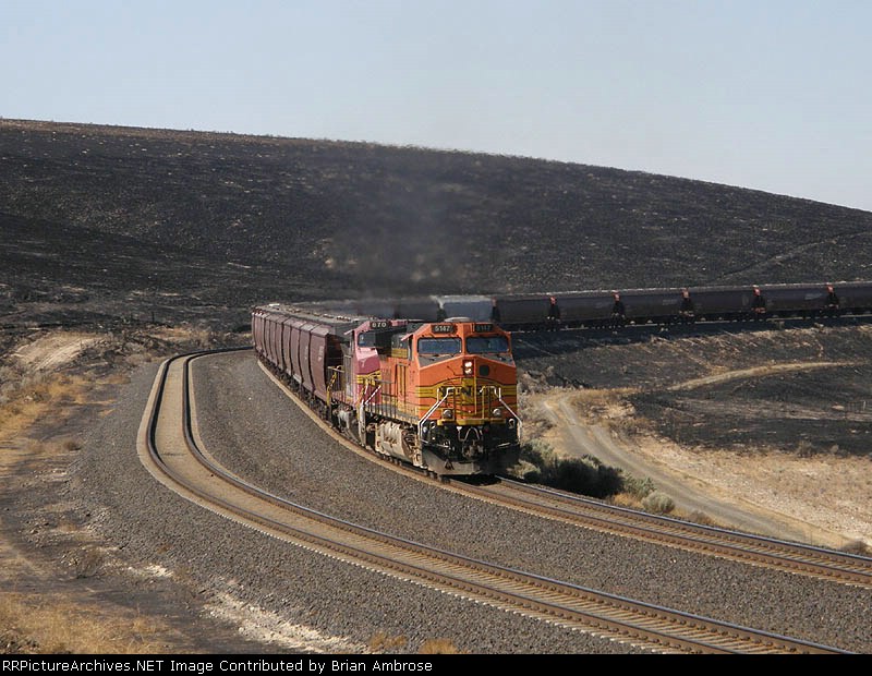BNSF DPU's on the 5246 West